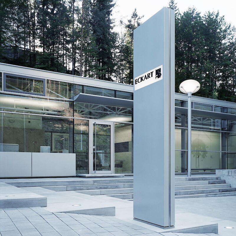 // Eckart Werke Empfangsgebäude